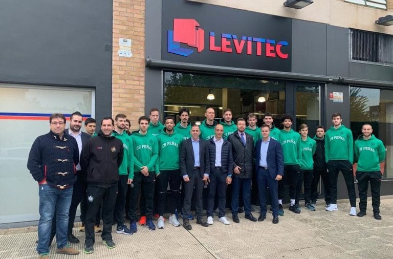 Levitec y el Club Baloncesto Peñas Huesca renuevan su patrocinio un año ...